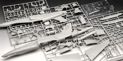 MODEL DO SKLEJANIA REVELL BAE HAWK T2 1:32 > Revell